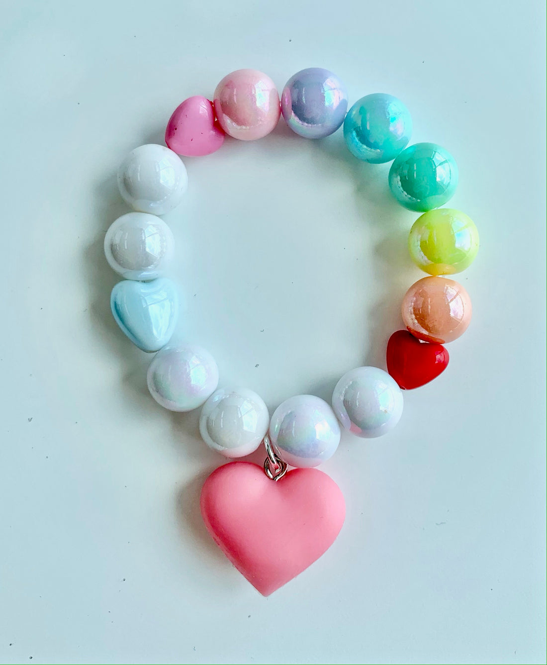 Colour Loops & Pink Hearts – red bobble